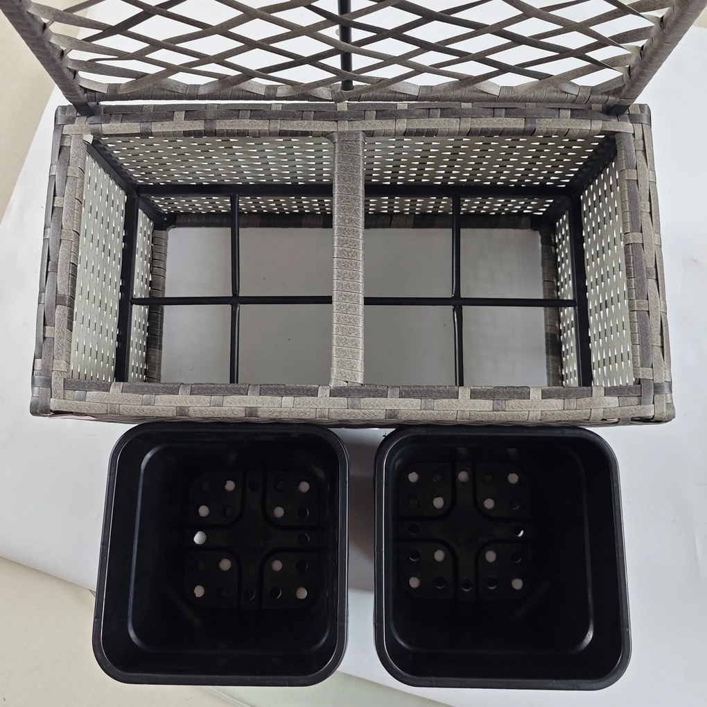 Outsunny Zahradní Truhlík s Trellis pro Popínavé Rostliny, Vyvýšený Truhlík se 2 Vnitřními Květináči, Ocelový Rám a PE Ratan, 57x30x107cm, Šedá