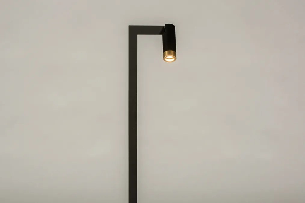Stojací lampa Gianta Cube Nero