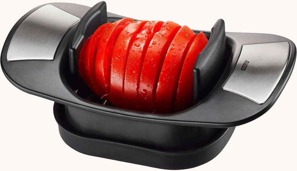 Kráječ na rajčata a mozzarellu Caprese