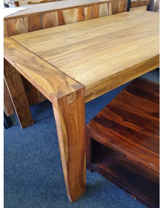 Dřevěný jídelní stůl z palisandru Margao 200x100