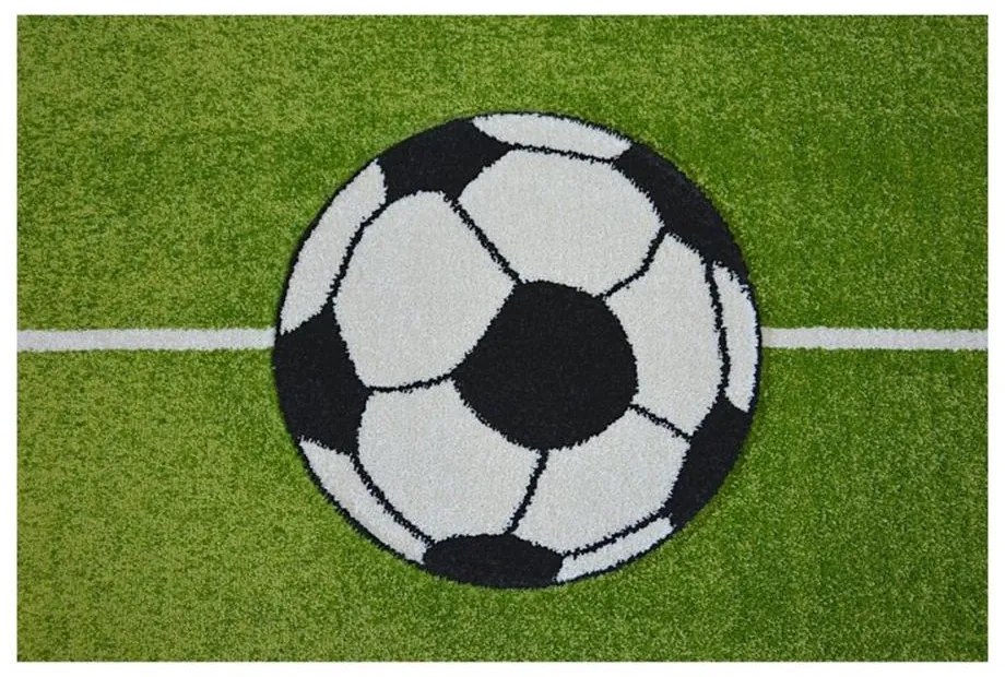 Dětský kusový koberec Fotbalové hřiště zelený 240x330cm