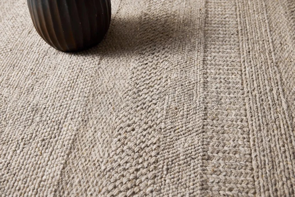 Diamond Carpets India, Ručně vázaný kusový koberec Mojave DESP P54 Sand, 240x300, béžová, chodba / předsíň
