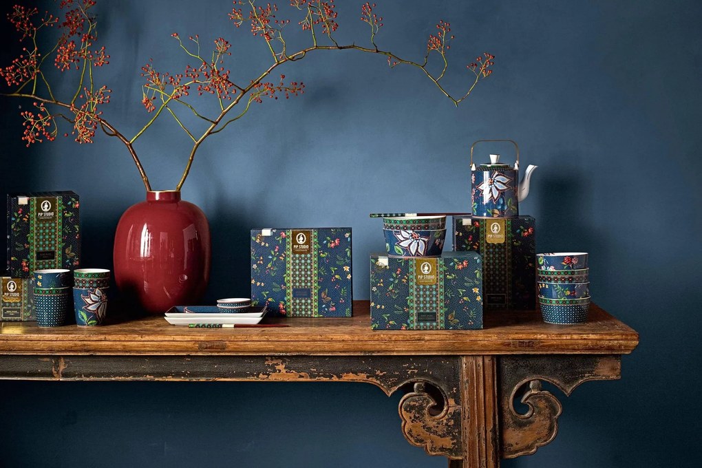 Pip Studio dárková sada misek a hůlek Oriental Berry Blues Blue (Porcelánová sada dvou misek 15 cm a dřevěných hůlek )