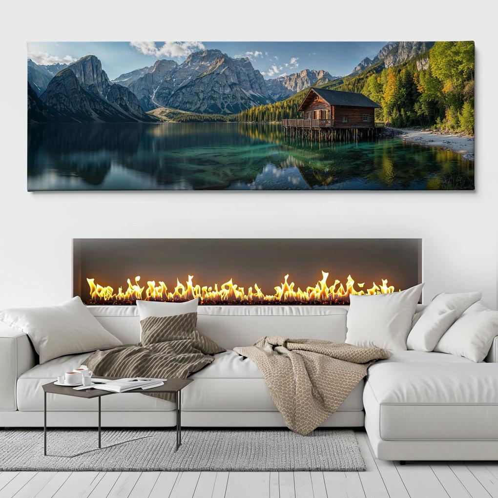 Obraz na plátně - Průzračné jezero s dřevěnou chatkou FeelHappy.cz Velikost obrazu: 120 x 40 cm