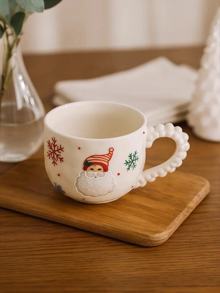 Sinsay - Vánoční keramický hrnek s motivem Santa Clause - bílá