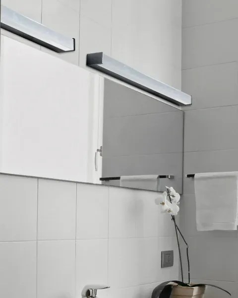 LED nástěnné svítidlo Peter 60 3000 chrom