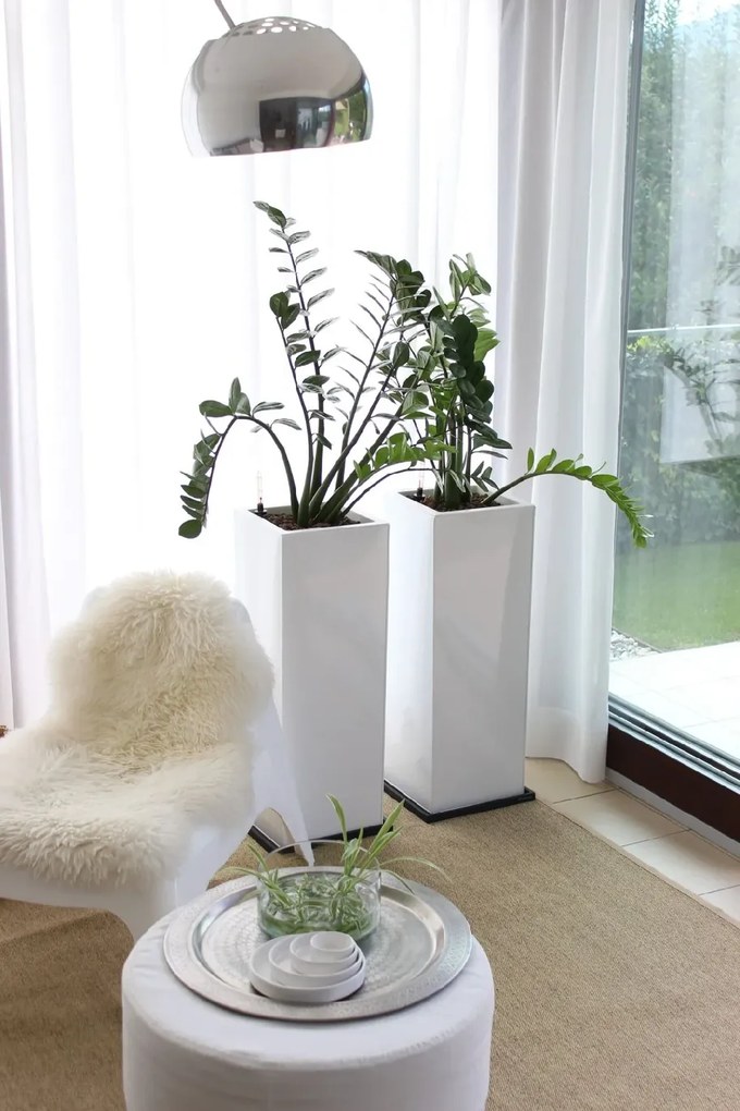 Květináč BLOCK, pozink, výška 80 cm, bílý, vč. zavlaž. systému