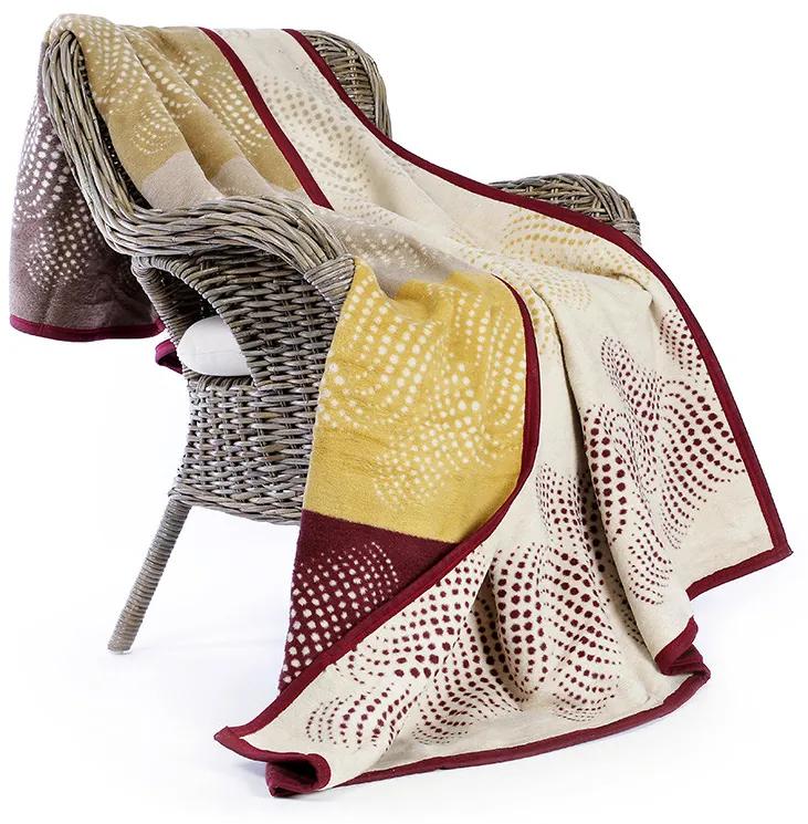 Goldea luxusní česaná deka bavlna - vzor 002 barevné puntíky 150 x 200 cm