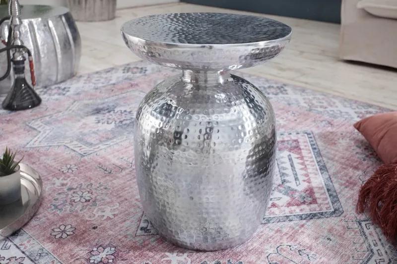 Noble Home Stříbrný odkládací stolek Orient