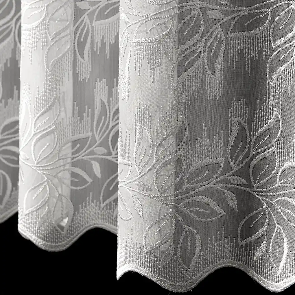 Českomoravská textilní záclona polyesterový batist V407 vyšívané listy, s  bordurou, bílá, výška 250cm (v metráži) | BIANO