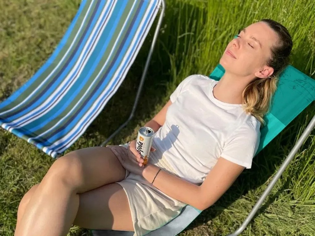 Sada 2 ks skládacích plážových lehátek SAND, zelené pruhy