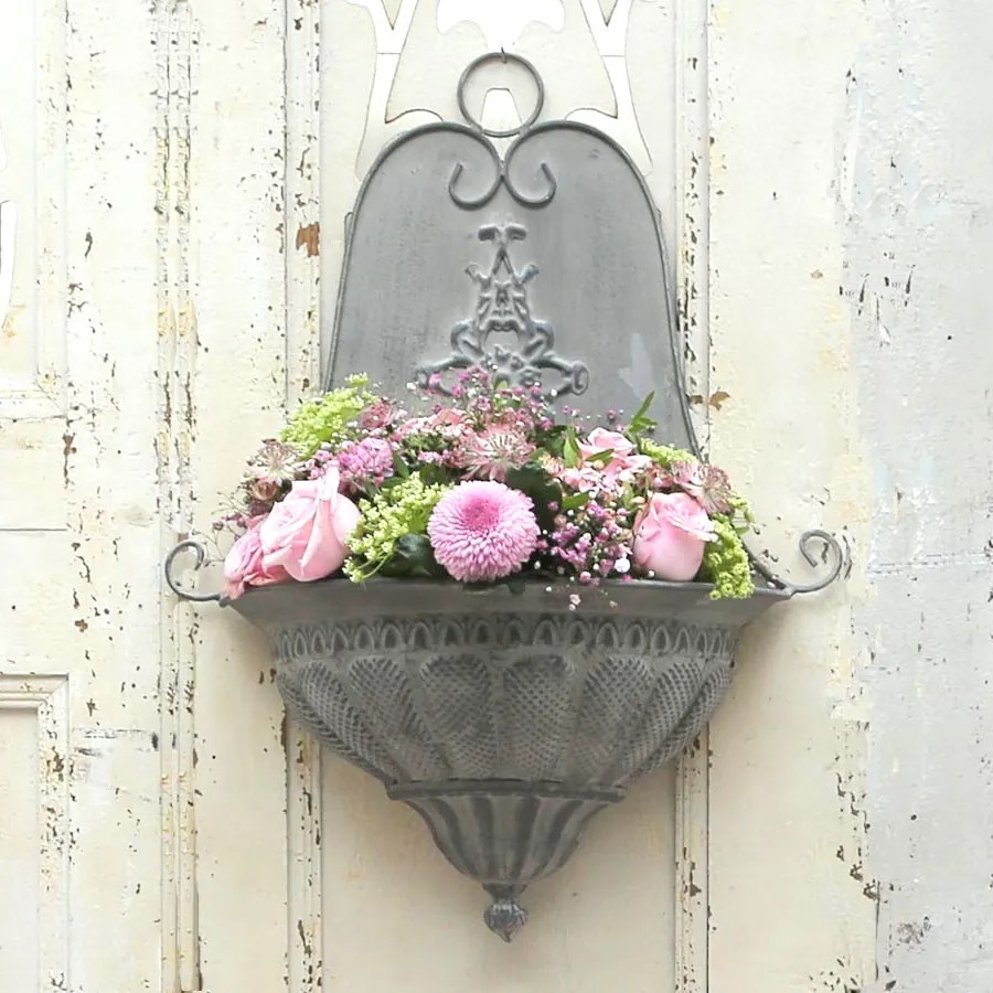 Kovový stojan na květinu ve tvaru umyvadla, Chic Antique