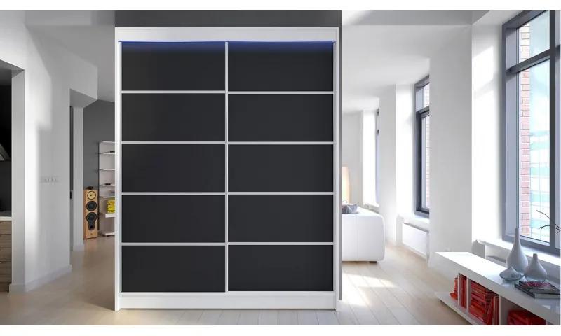 Posuvná skříň Belgia IV, Barva: bílá / černá, Osvětlení: osvětlení LED RGB - barevné