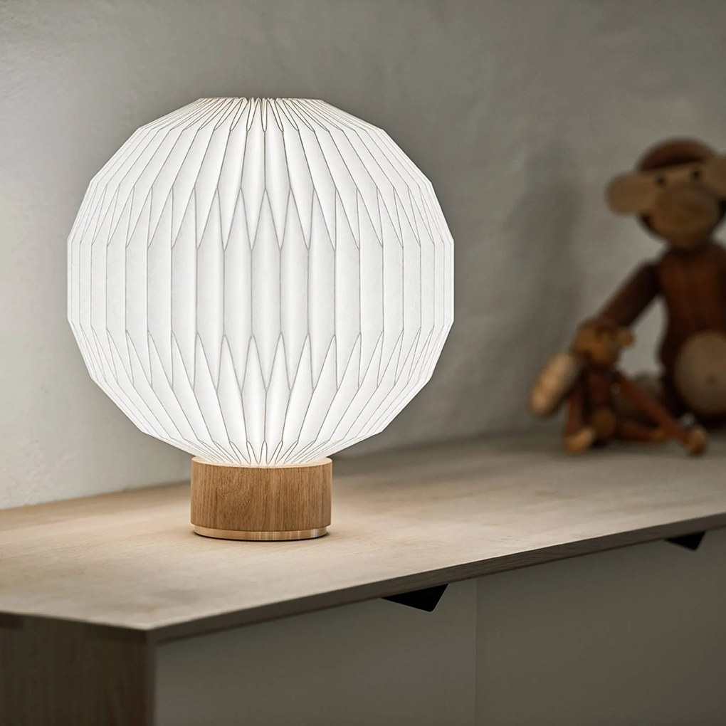 LE KLINT 375 stolní lampa plastové stínidlo 38 cm