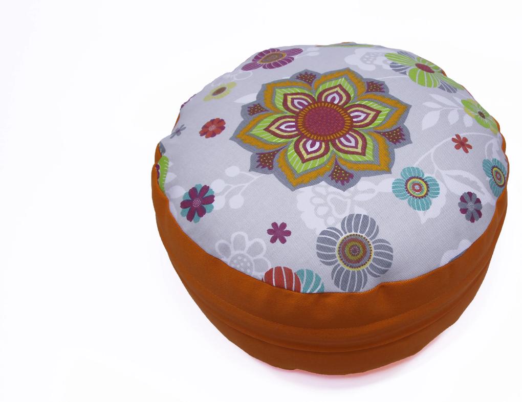 S radostí - vlastní výroba Meditační polštář s mandalkou - oranžový Velikost: ∅40 x v18 cm