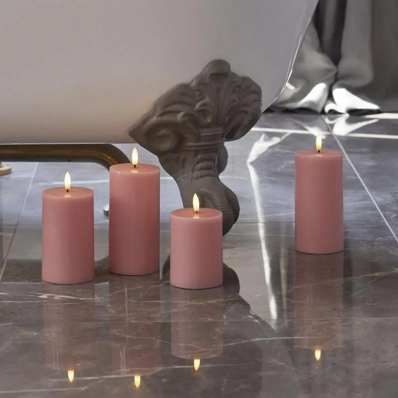 LED svíčka na baterii vosková Sille, světle růžová, Ø 7,5 × 12,5 cm