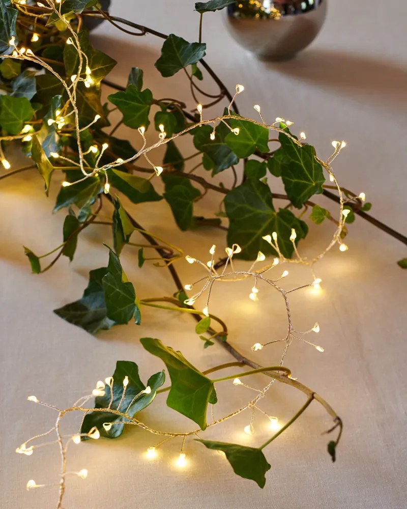 LED světelný řetěz, kapičky na drátku, 3 m, venkovní, teple bílá, 600 diod, stříbrný kabel, IP44, vč. zdroje