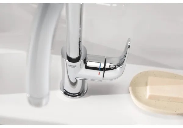 GROHE 24330001 - Umyvadlová baterie EUROSMART velikost L lesklý chrom