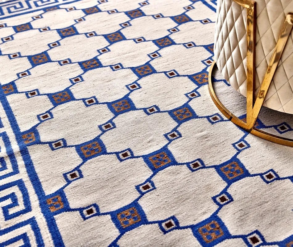 Diamond Carpets India, Ručně vázaný kusový koberec Geo DESP P82 Silver Blue, 140x200, modrá, chodba / předsíň