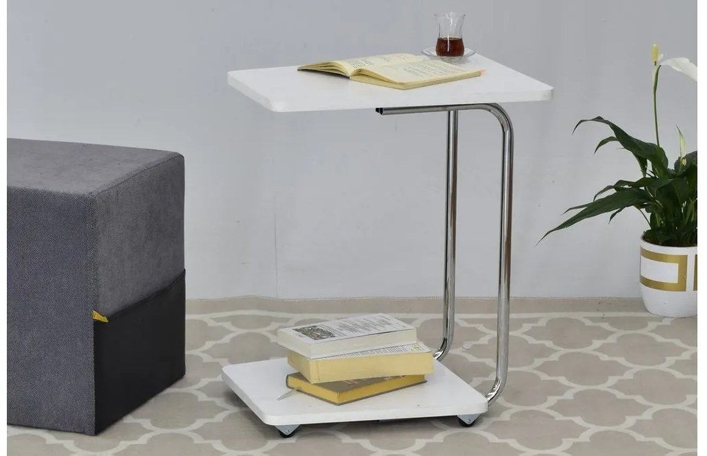 Bílý odkládací stolek ve tvaru C na kolečkách Vilinze