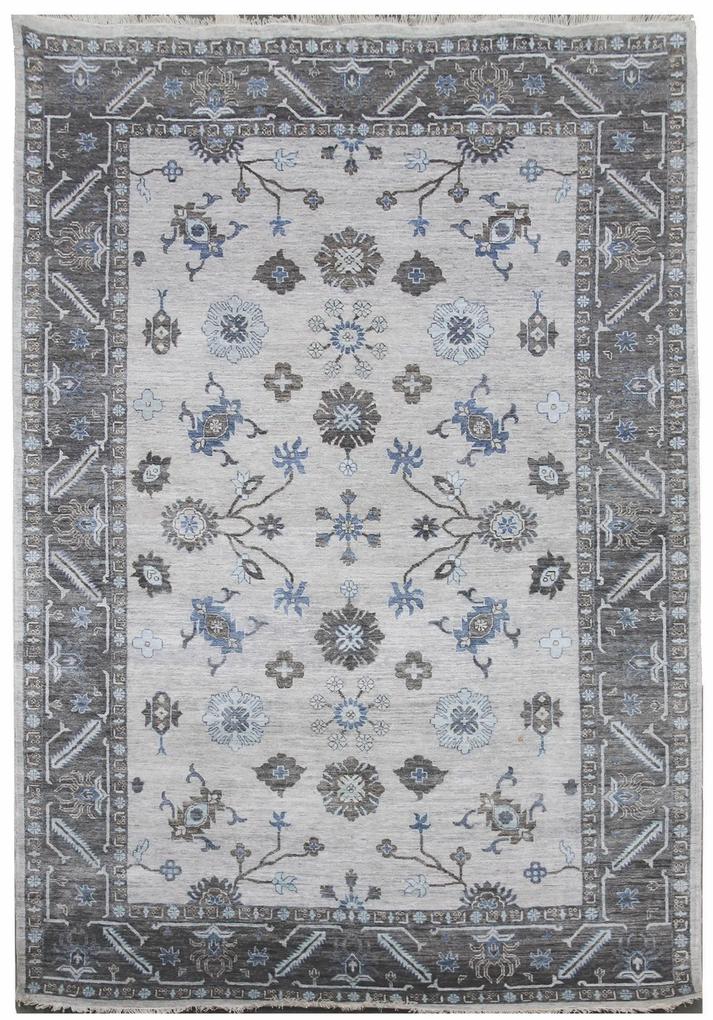 Diamond Carpets koberce Ručně vázaný kusový koberec Diamond DC-USHAK silver/black ROZMĚR: 275x365