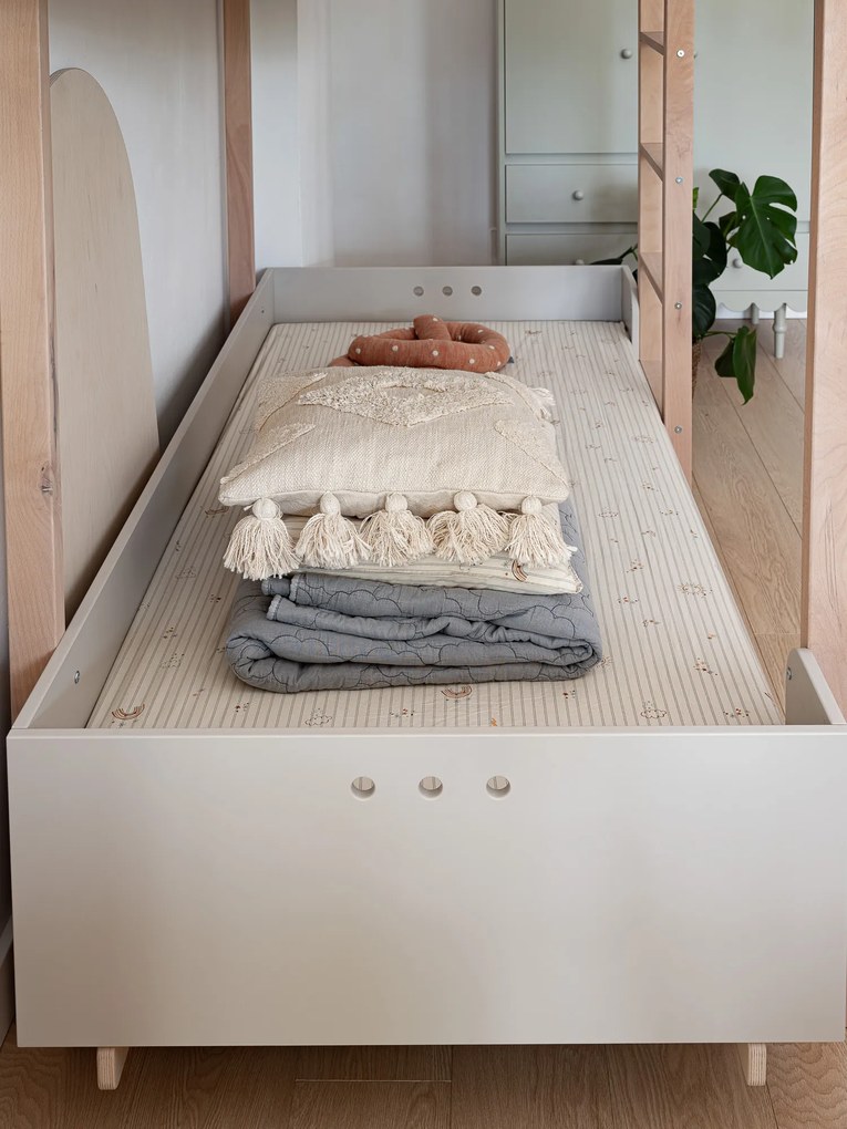 Wood Luck Dětská patrová postel BASIC se žebříkem vpravo 90x200 cm Zvolte barvu: Kašmírová