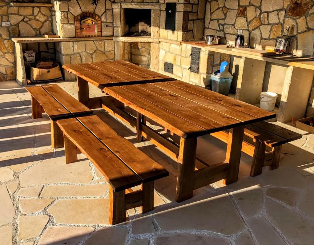 KULHÁNEK Zahradní dubová sestava - stůl, 4x lavice bez opěradla (rustikální provedení) Odstín nátěru: lazura - pinia