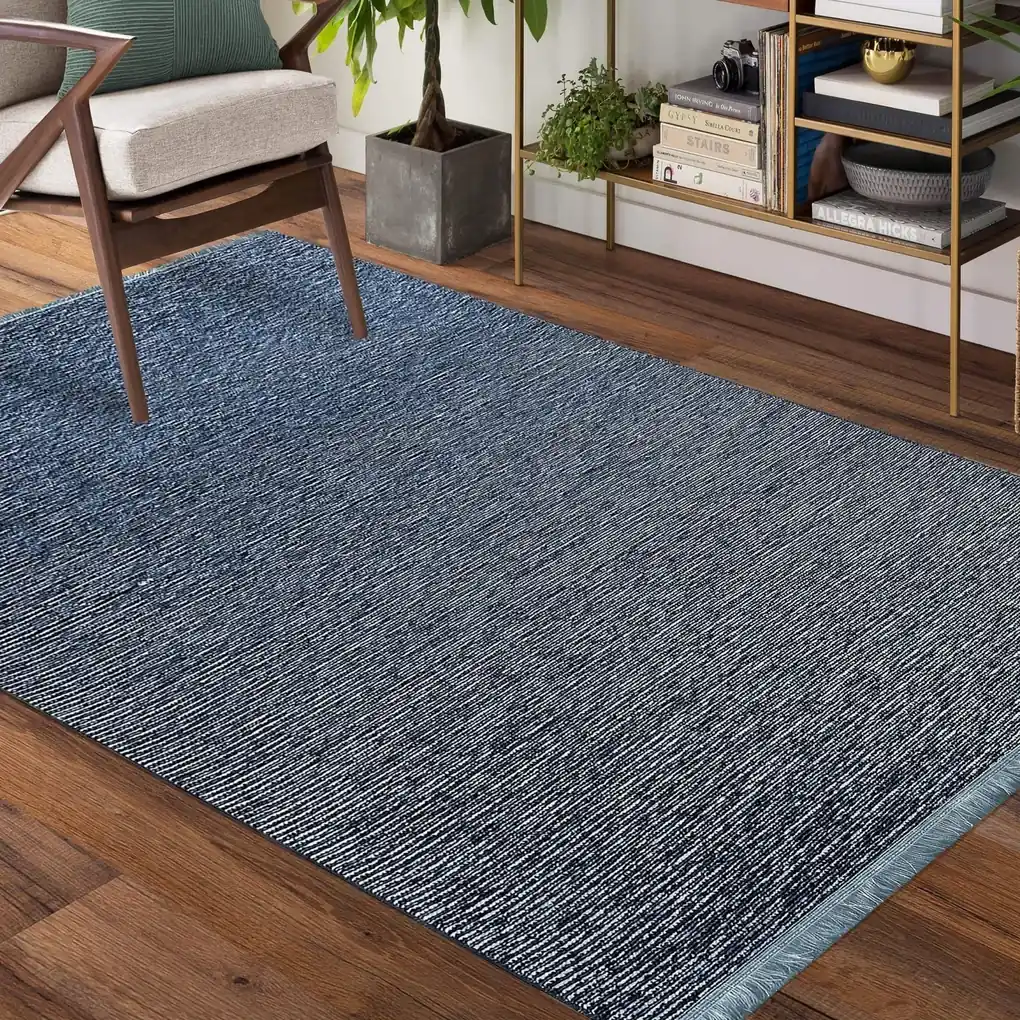 Kvalitní modrý koberec do obývacího pokoje | BIANO