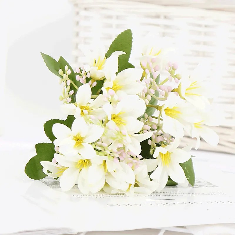 Umělá květina 18 ks - lilie Barva: Bílá
