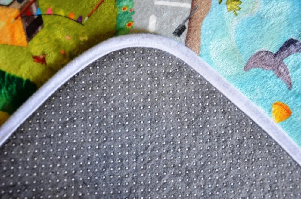 Vopi, Protiskluzový kusový koberec Ultra Soft Město s pláží, 70x95, vícebarevná, dětský pokoj