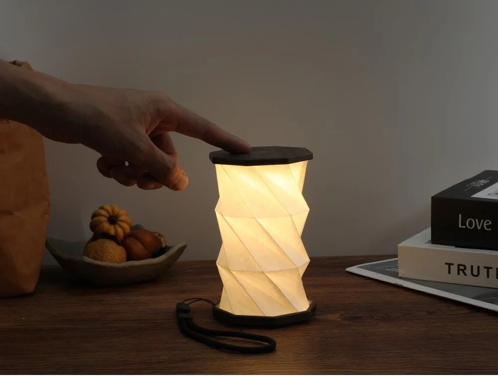 Bílá/šedá přenosná světelná dekorace na USB ø 8 cm Twist – Gingko