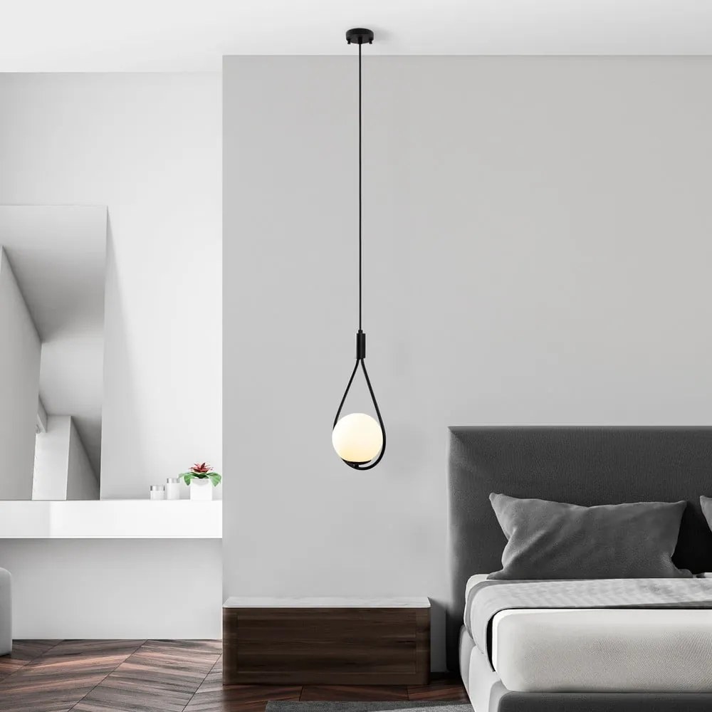 Černé závěsné svítidlo se skleněným stínidlem Sessiz – Opviq lights
