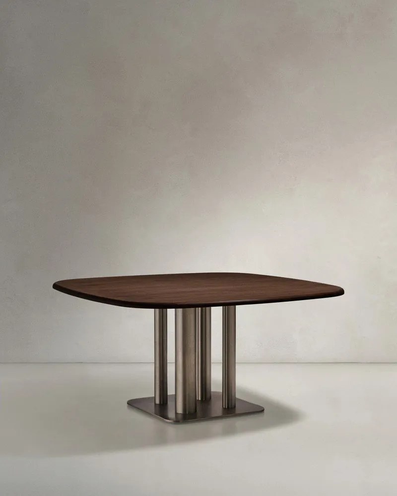 Jídelní stůl v dekoru ořechu 150x150 cm Melvar – Kave Home