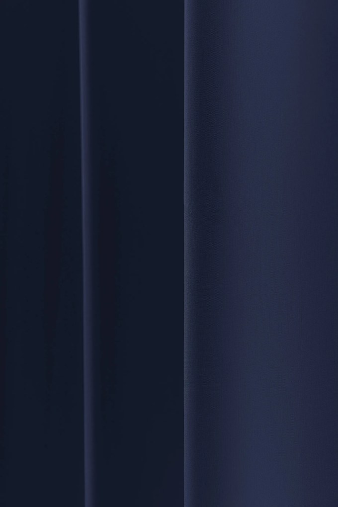 Tmavě modrý závěs OXFORD LIGHT 140x250 cm Zavěšení: Kovové kroužky