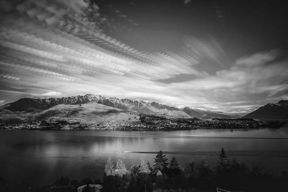 Fototapeta podvečerní černobílé jezero