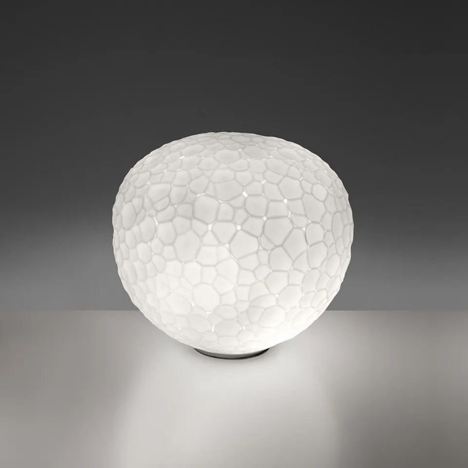 Artemide Meteorite 35 table , stolní designová lampička z foukaného skla, 1x150W E27, prům. 35cm