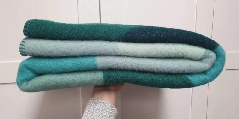 Vlněná deka Hills Green (bez třásní) 200 x 130 cm Tweedmill