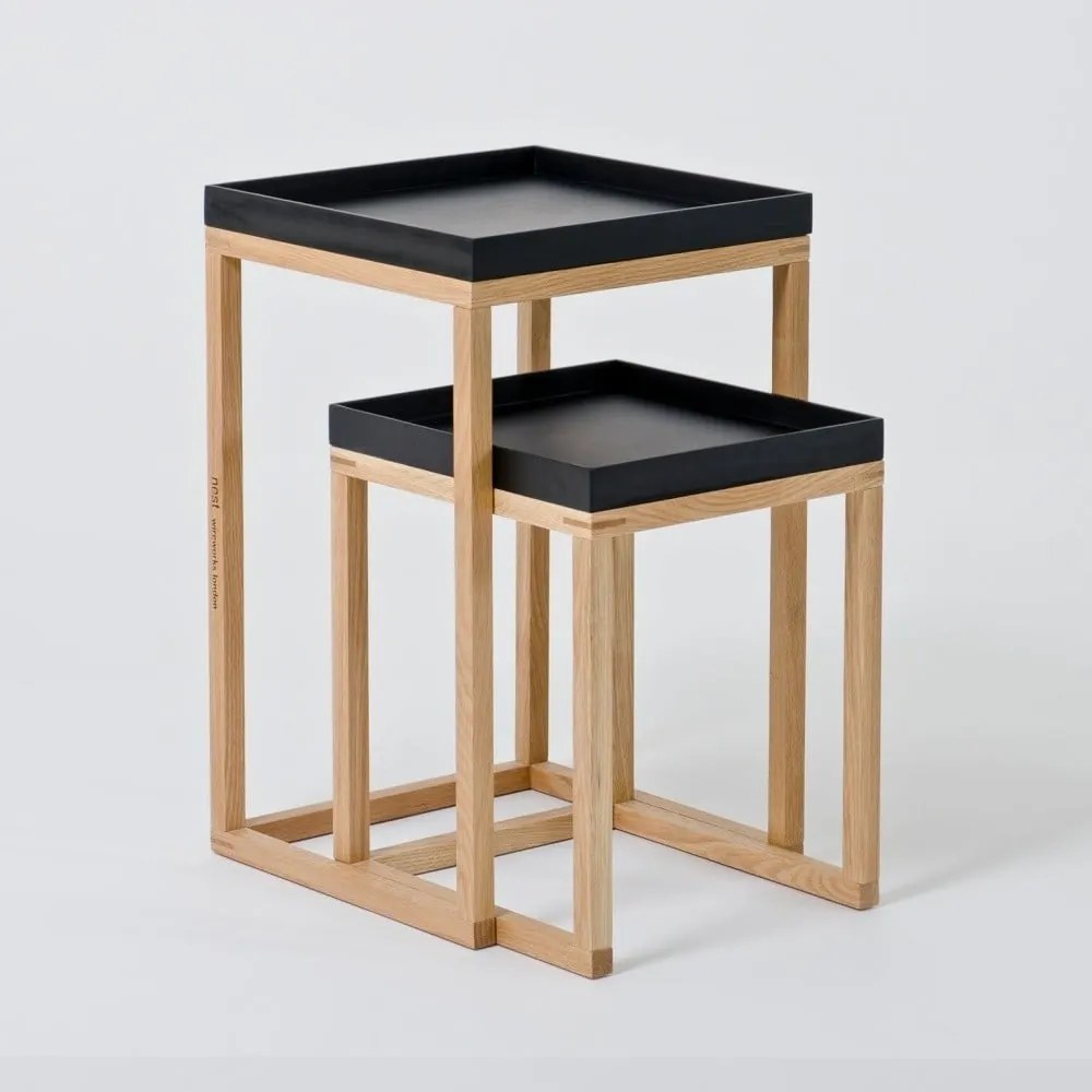 Sada 2 dubových odkládacích stolků s černou deskou Wireworks Oak