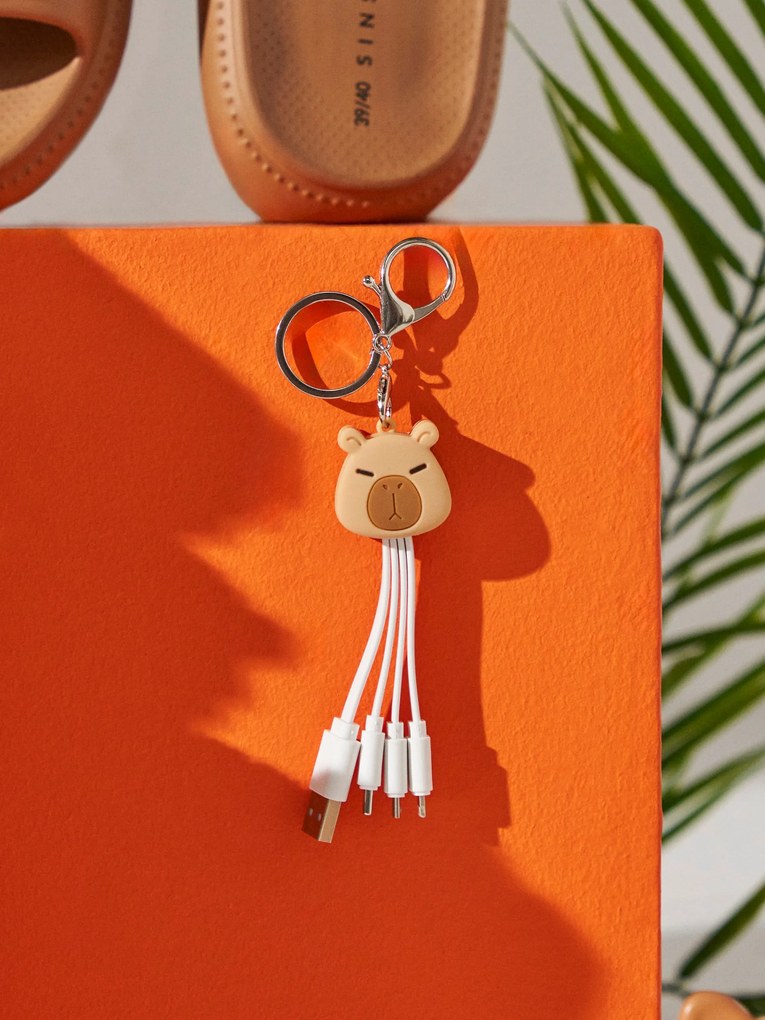 Sinsay - Klíčenka s 3v1 USB kabelem s motivem kapybary - hnědá