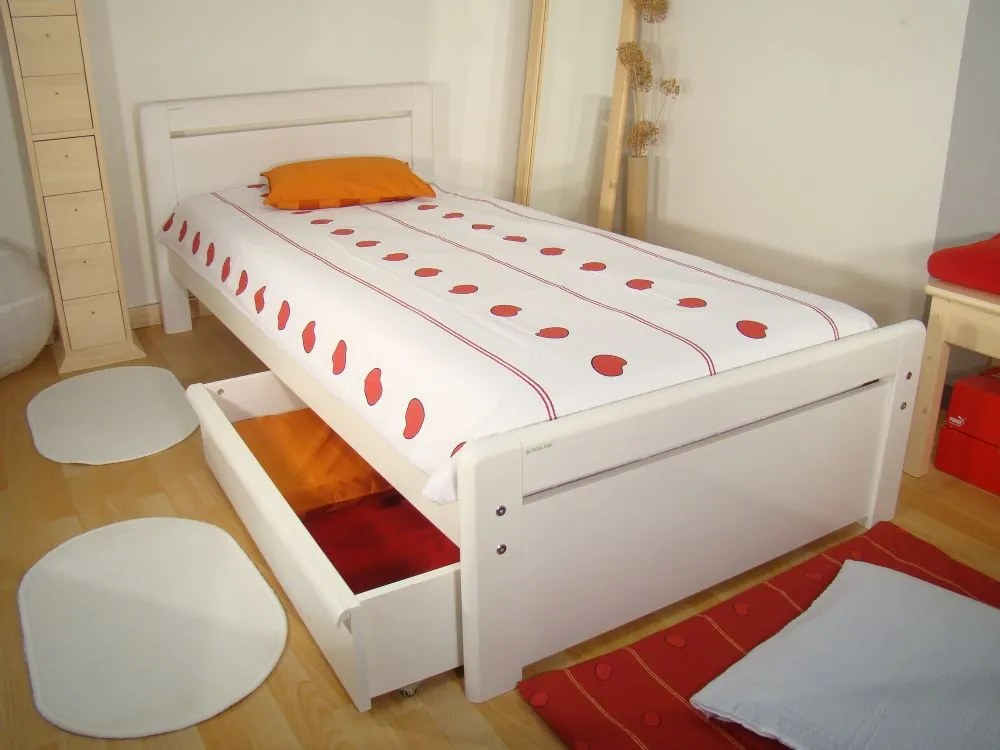 Bílá postel z masivu DOLLY 90x200, bílé moderní jednolůžko masiv ROALHOLZ