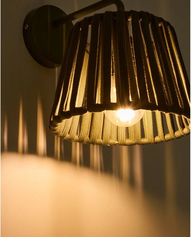 LED nástěnné solární venkovní svítidlo (výška 23 cm) Aldet – Kave Home