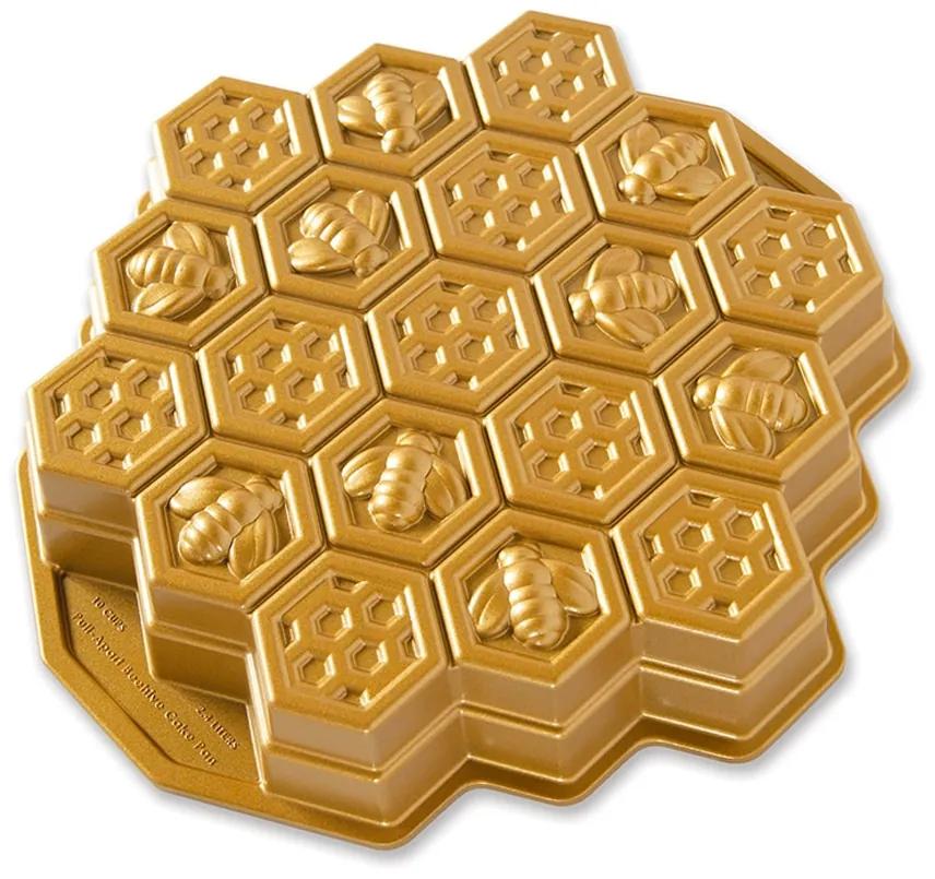 Nordic Ware forma v tvaru včelí plástve Honeycomb zlatá 2,4 l 85477