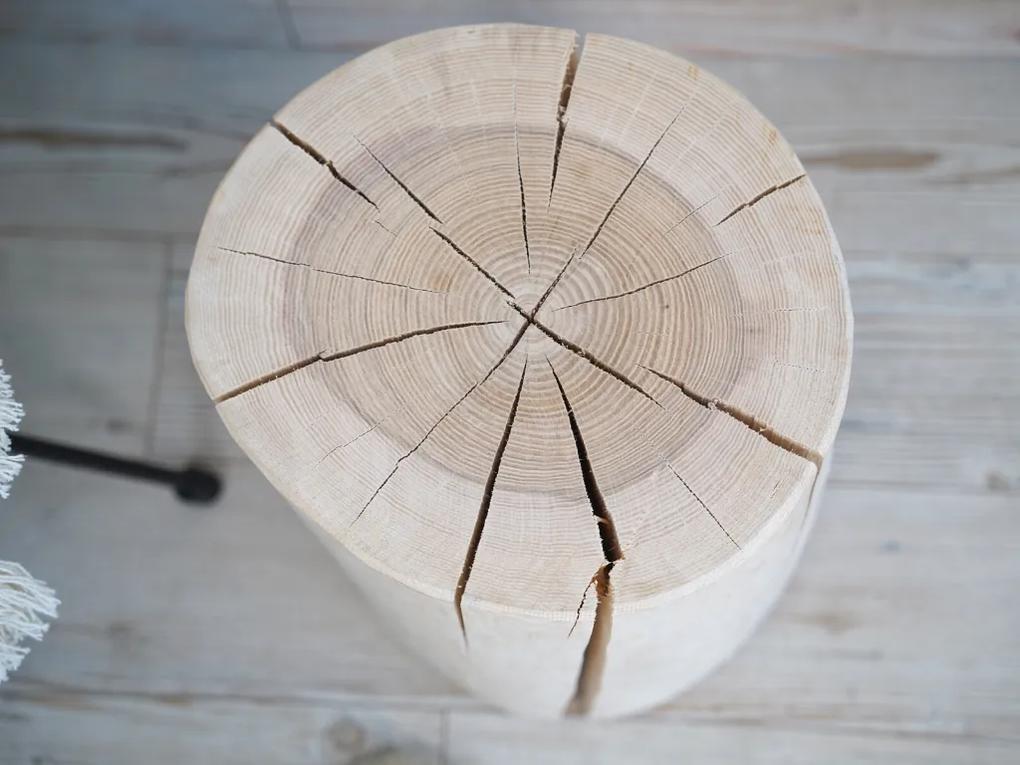 Dřevěný Přírodní Špalek Jasan 30-40 x 40 cm