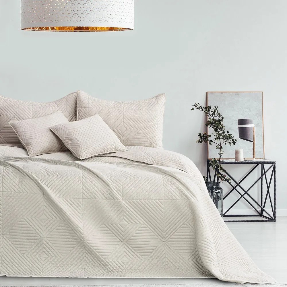 Krémový prošívaný přehoz z mikrovlákna 240x260 cm Softa – Restilo
