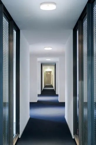 LED svítidlo LEDVANCE Surface Disc 300mm 21W 3000K/4000K IP54 EMERGENCY stmívatelné