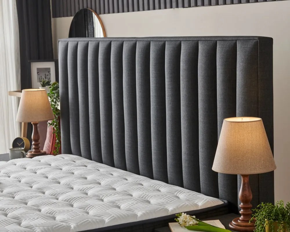 Čalouněná postel REGAL s matrací - antracit 150 × 200 cm