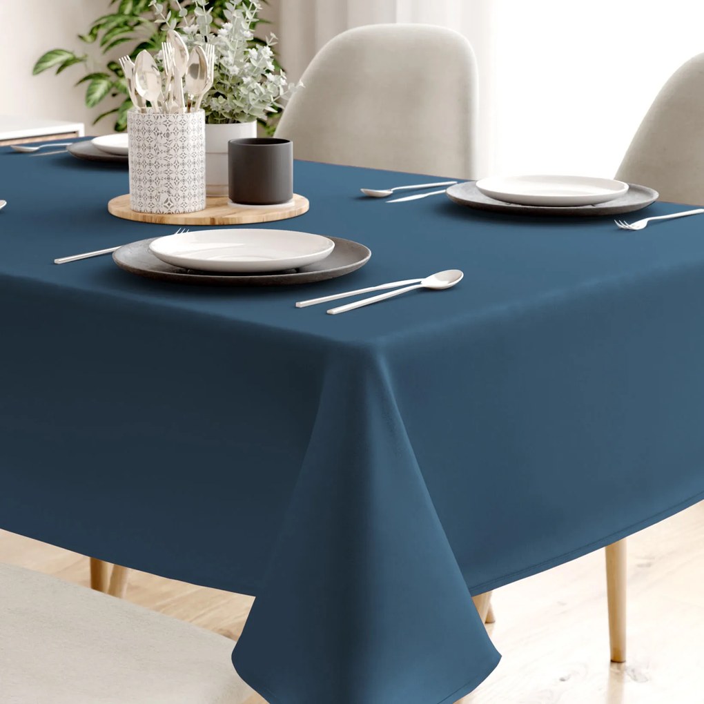 Goldea hranatý ubrus 100% bavlněné plátno - námořnický modrý 100 x 140 cm