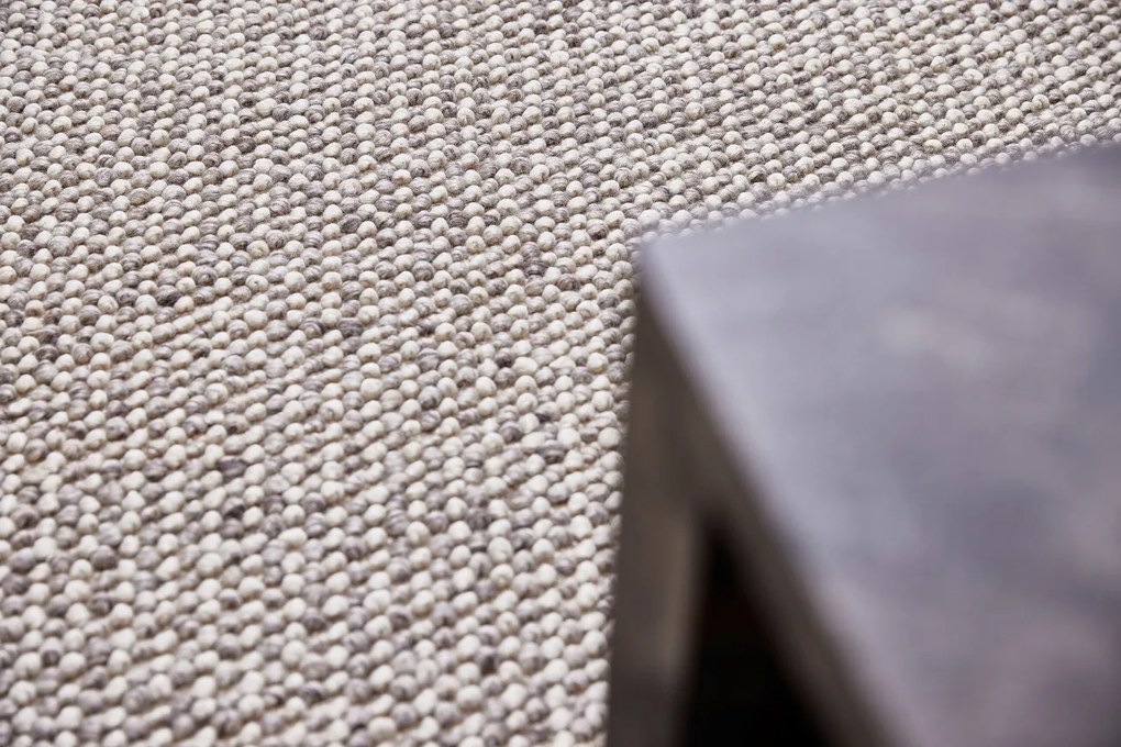 Diamond Carpets koberce Ručně vázaný kusový koberec Maya DE 4981 White Mix ROZMĚR: 80x150