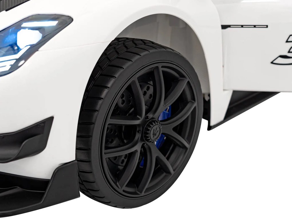 Ramiz Auto Maserati MC20 GT2 bílé