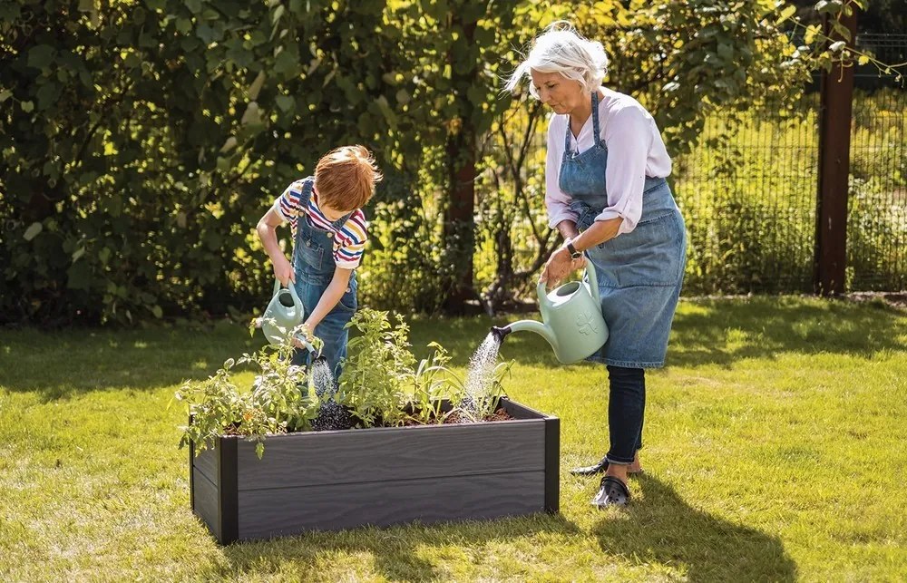 Vyvýšený záhon MAPLE šedá Keter
